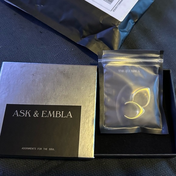 Ask And Embla | Jewelry | Ask And Embla Volta Saddle Hangers | Poshmark